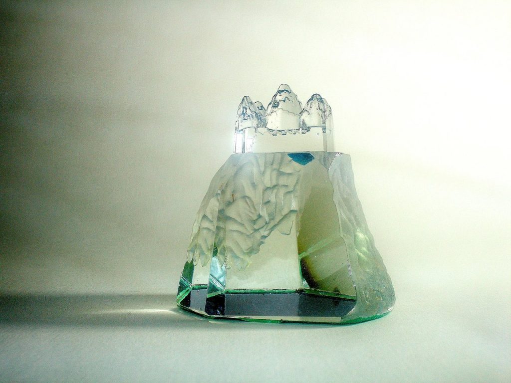Crystal Castle - Uncategorised - Glassblobbery.com